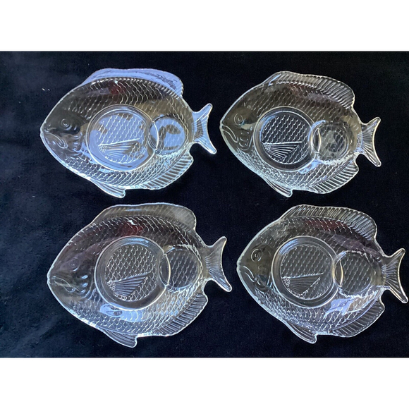 Arcoroc | Dining | Arcoroc Set Of 4 Fish Shaped Textured Glass ...